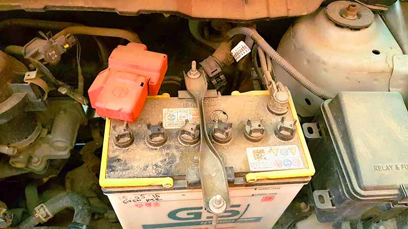 How to Charge Car Battery and How Long - VehicleRuns.com